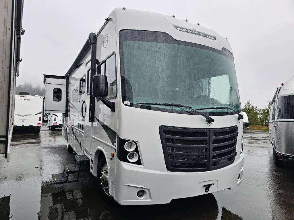 Poulsbo RV Sumner Store